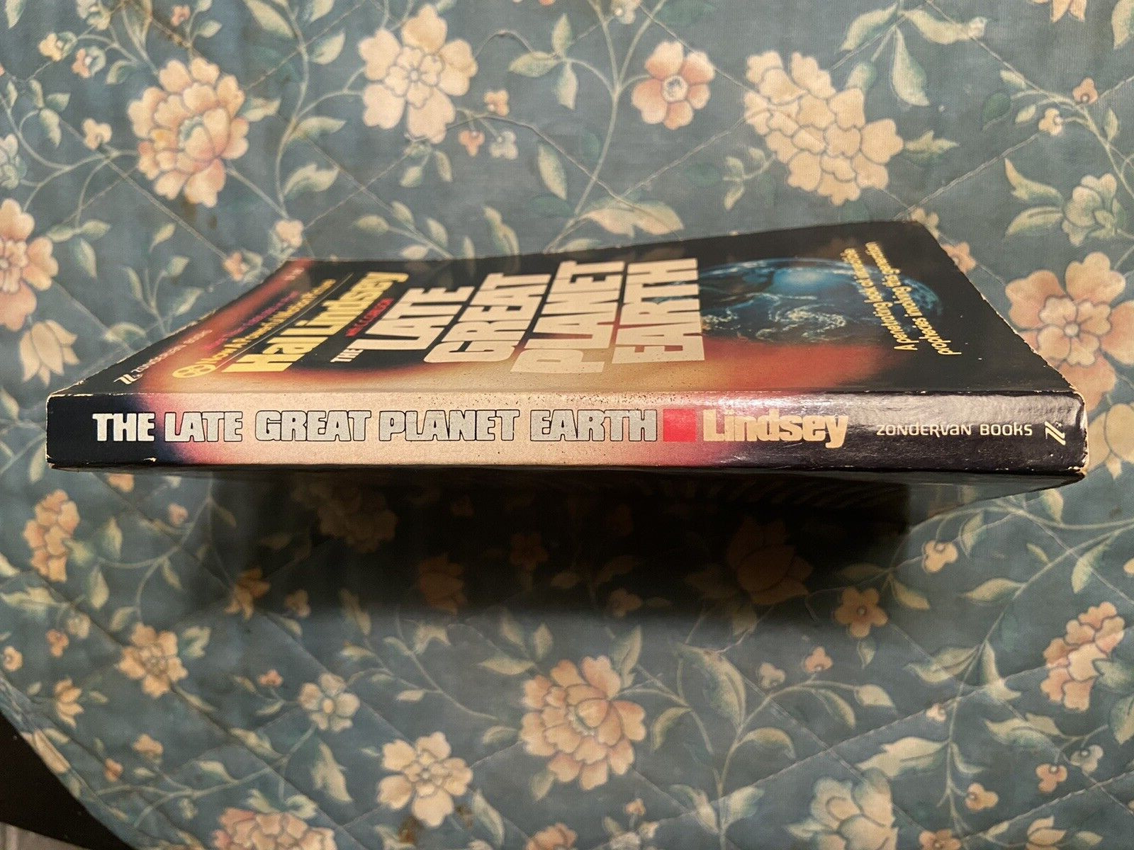 The Late Great Planet Earth by Hal Lindsey w/ C.C. Carlson Paperback | eBay