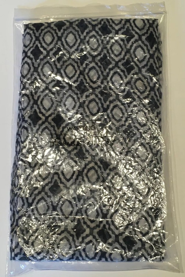 NIP Brand New Thirty-One 31 Avenue Scarf Perfect Pendant Navy Blue ...