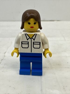 Lego Minifigure Twn001 Female Woman Driver 1255 Shell Car Wash | eBay