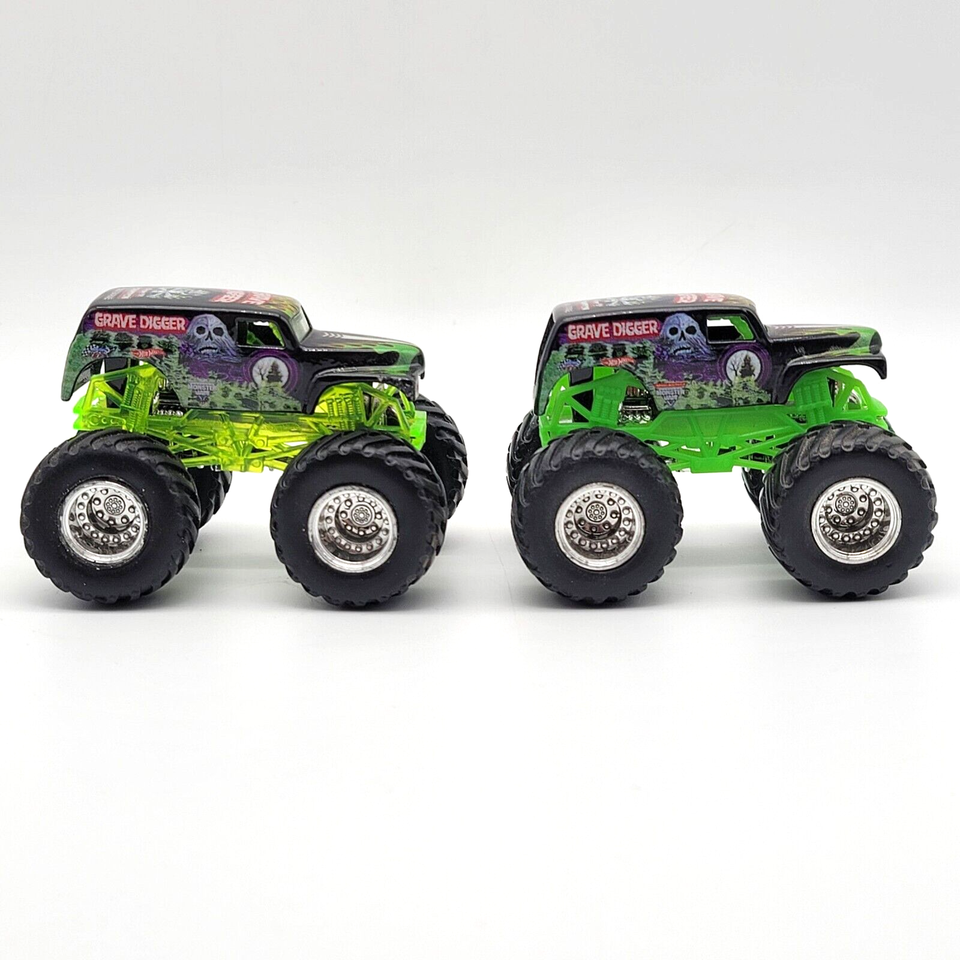 Hot Wheels Grave Digger Monster Jam Truck 1:64 Bad to the Bone 4th Time ...