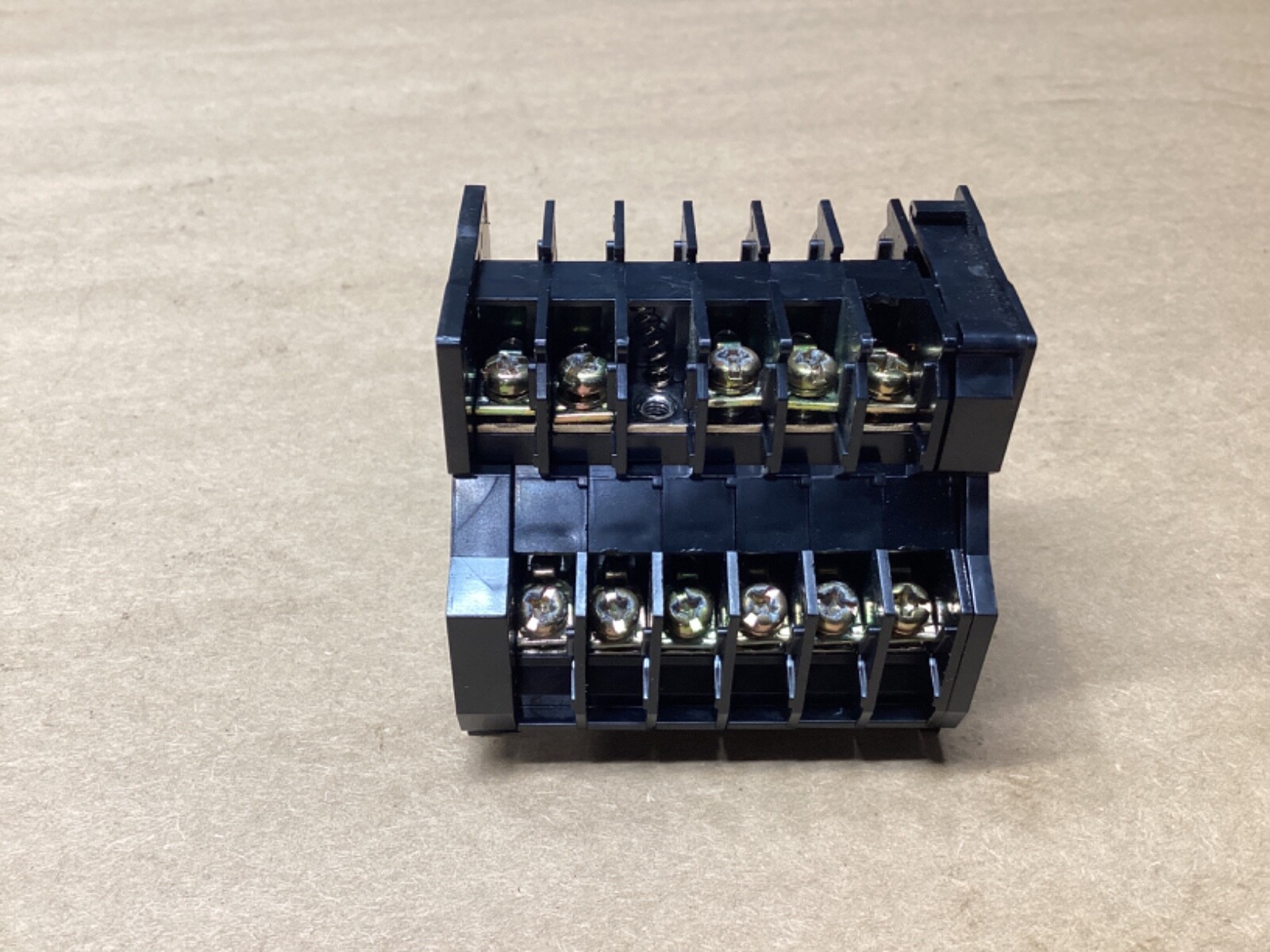 Lot Of 6 Togi PUW-20 DIN Rail Dual Terminal Block 600V 16A 600V #133M53 ...