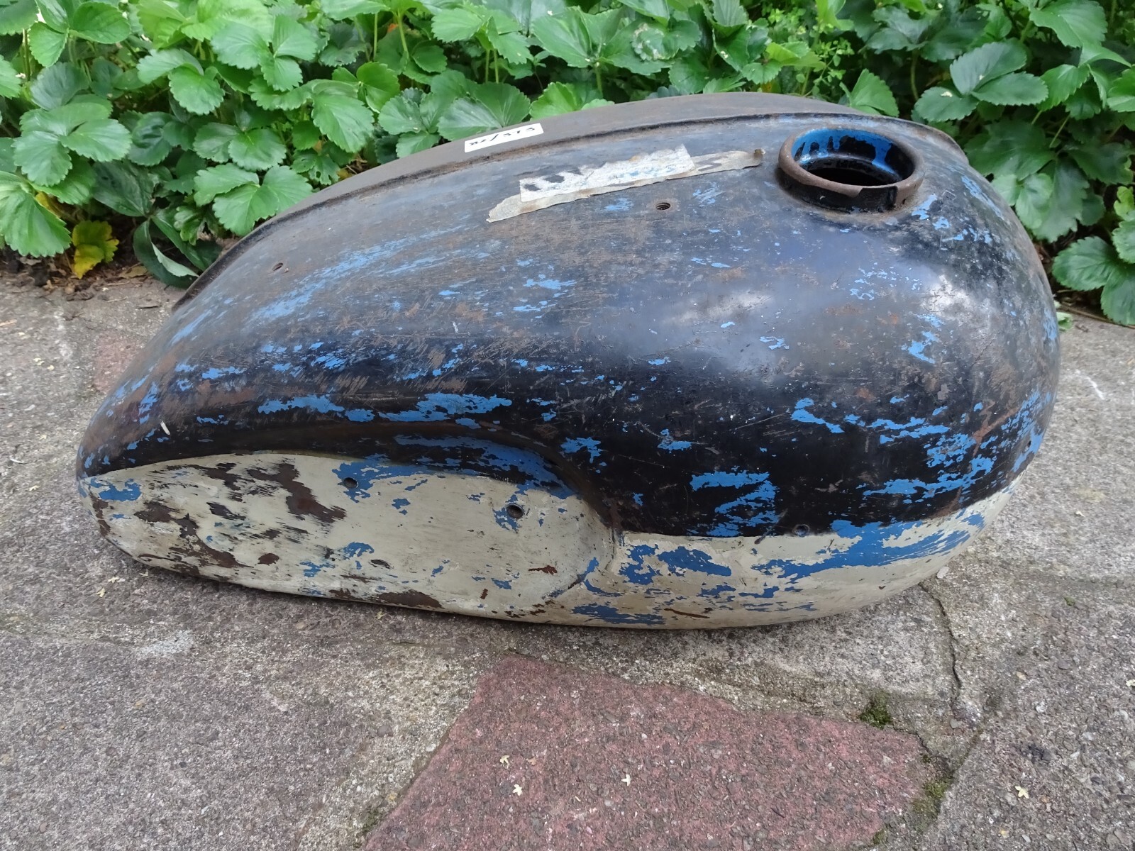 ORIGINAL TRIUMPH PRE UNIT PETROL TANK. POSS VINTAGE 5T 6T T100 T110 ...