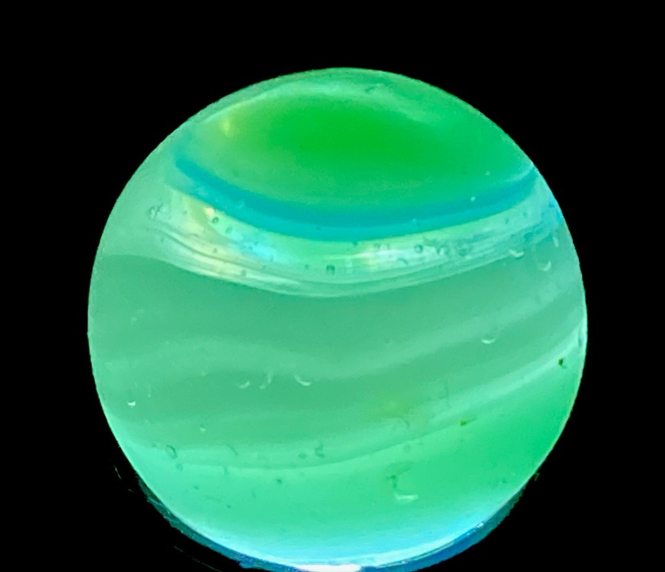 😎 “Limeade Popeye” Vintage Akro Corkscrew Marble.61 NM HTF MIB UV Reactive #71 | eBay