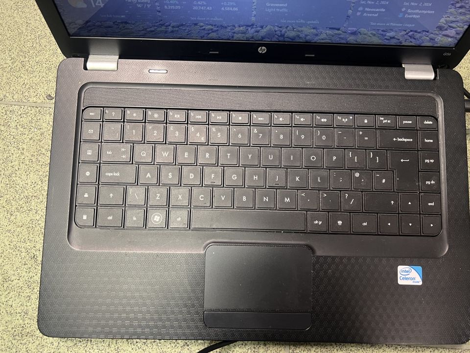 HP G56 Laptop windows 10 320gb HDD 3GB ram, intel 2.10ghz 15.6" screen ...