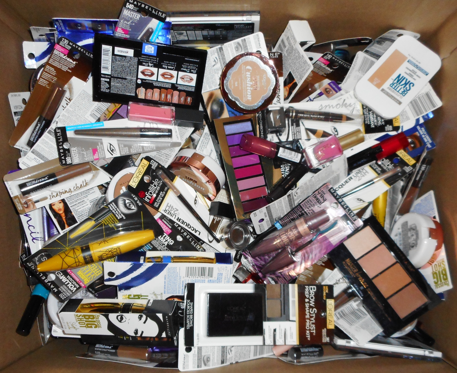 WHOLESALE LOT OF 200 PIECE ASSORTED LOREAL/MAYBELLINE+ NAME BRAND ...