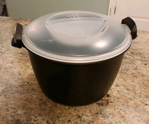 Pampered Chef Micro Cooker Microwave Steamer 12 Cup, 3 Quart w/ Locking ...