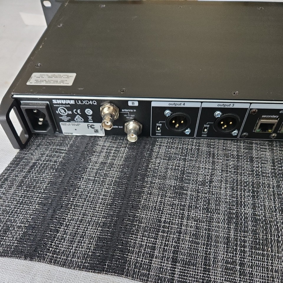 Shure ULXD4Q 4 Channel Digital Receiver, Band X52 902-928MHZ rack mount ...