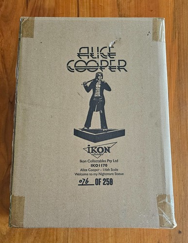 ALICE COOPER - IKON COLLECTIBLES Statue / Figure *Please read* | eBay ...