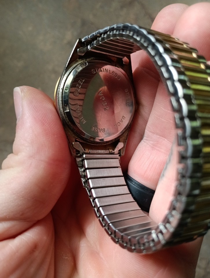 Advance Quartz watch Silver And Gold Unisex | eBay