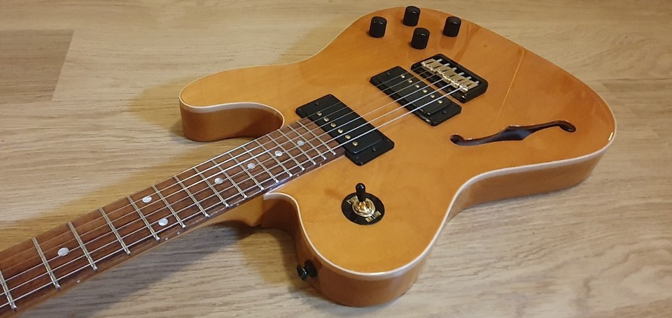 Squier Fender Telecaster 'Master Series' Gibson Scale, Set Neck, Semi ...