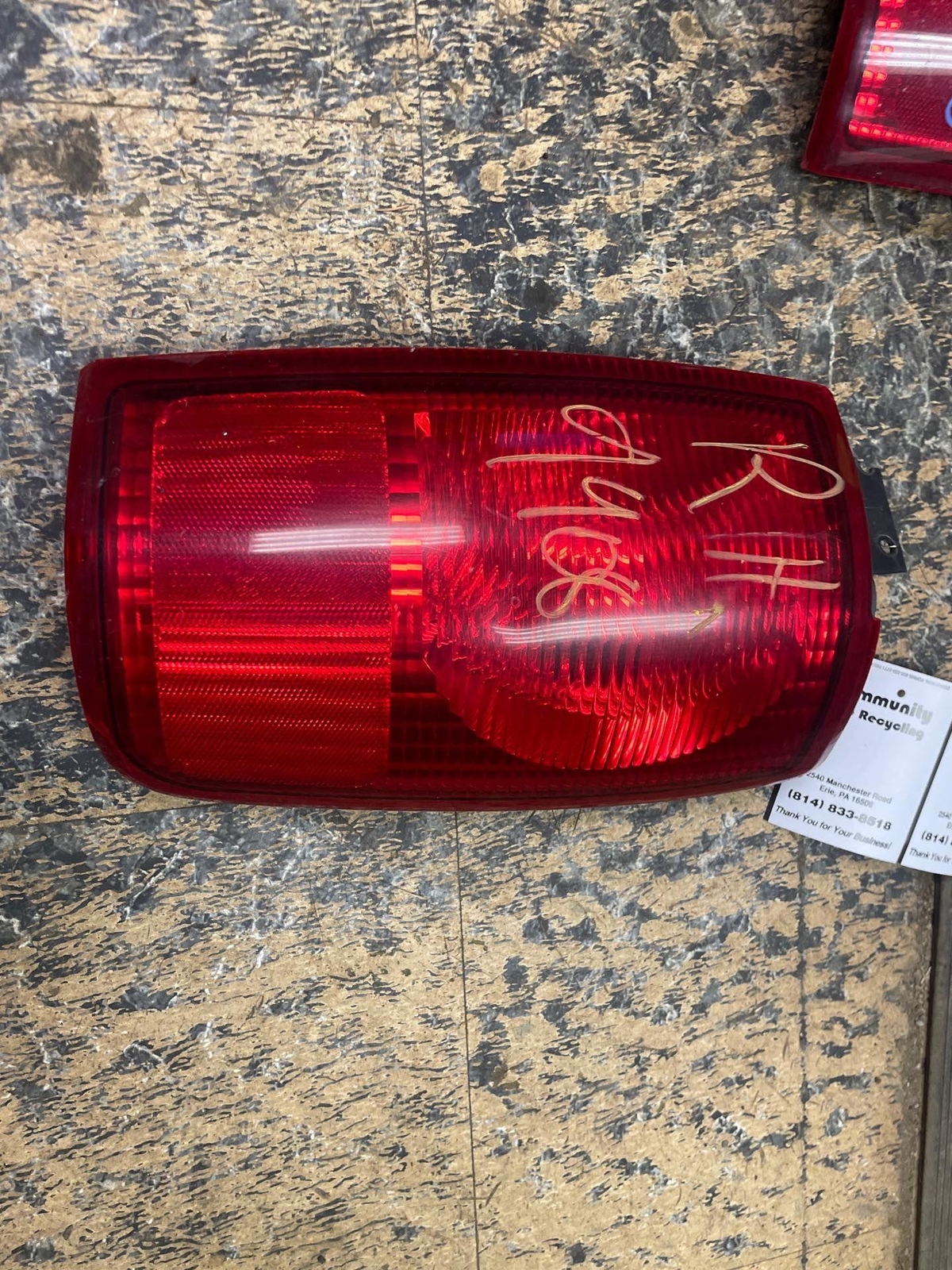 OEM PASSENGER SIDE Tail Light Assembly LINCOLN NAVIGATOR Right 01 02 | eBay