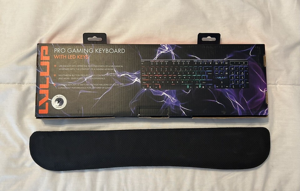 LvL Up Gaming Keyboard | Membrane Switches | RGB Backlighting | Comfort ...