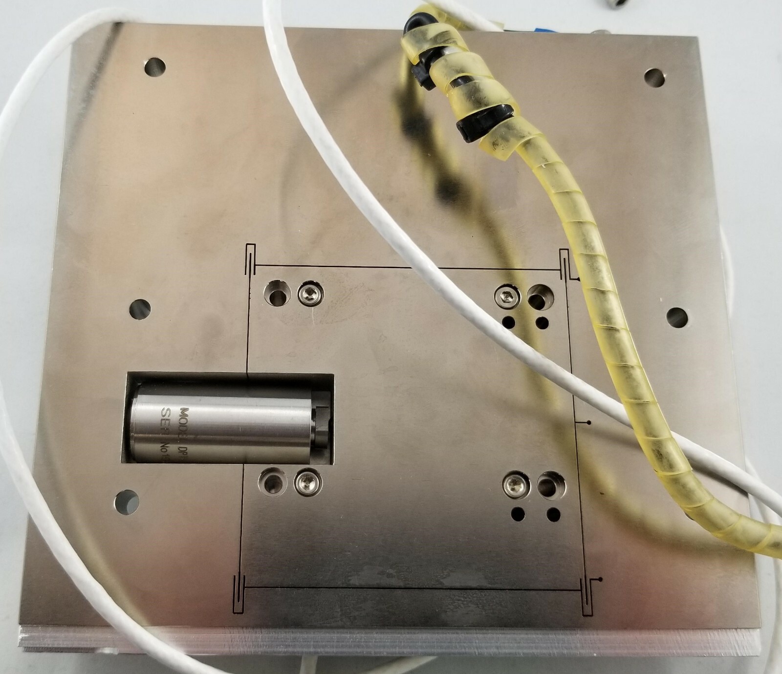 Queensgate Instruments Digital Piezo Translator Matched with Piezo DTP ...