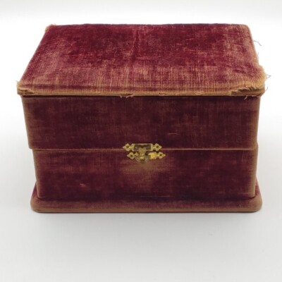 True Antique Traveling Shaving Kit Red Velvet Box W Razor, Cup, Brush ...