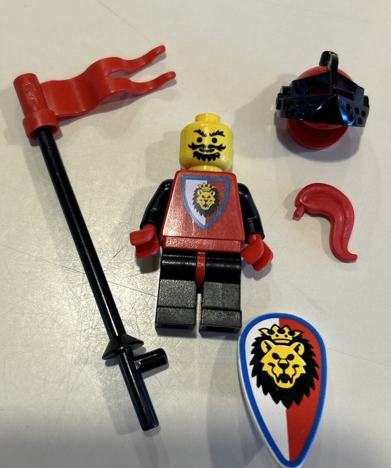 Lego Cas065 Royal Knight 3 Minifigure Castle / Fright Knight + Helmet ...