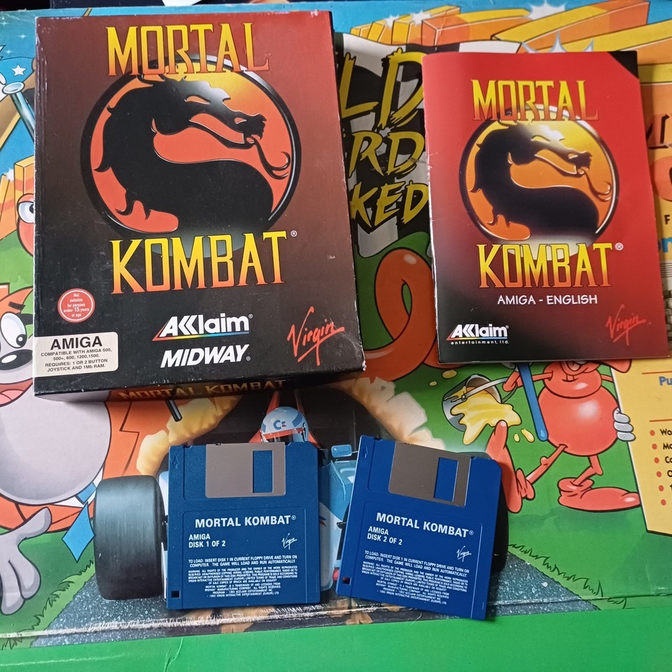 Amiga A600 The Wild The Weird & The Wicked Boxed Set with Over 200 ...