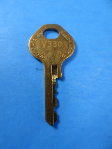 Master Lock Padlock 1525 1585 2010 2076 Control Key OEM Original Master ...