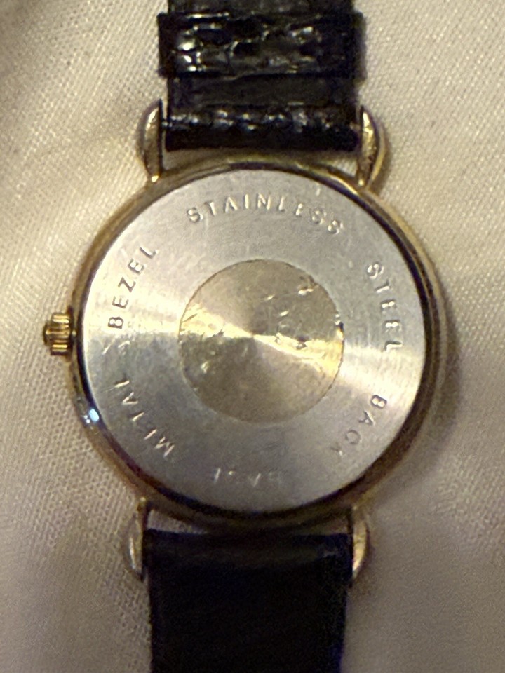 Vintage Quintel Quartz Rotating Moon Phases Quarter Full Moon Watch New ...