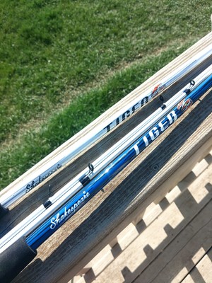 Lot of 2 Shakespeare Tiger Casting 2-piece Fishing Rods 6’6” MH 1 Blue ...