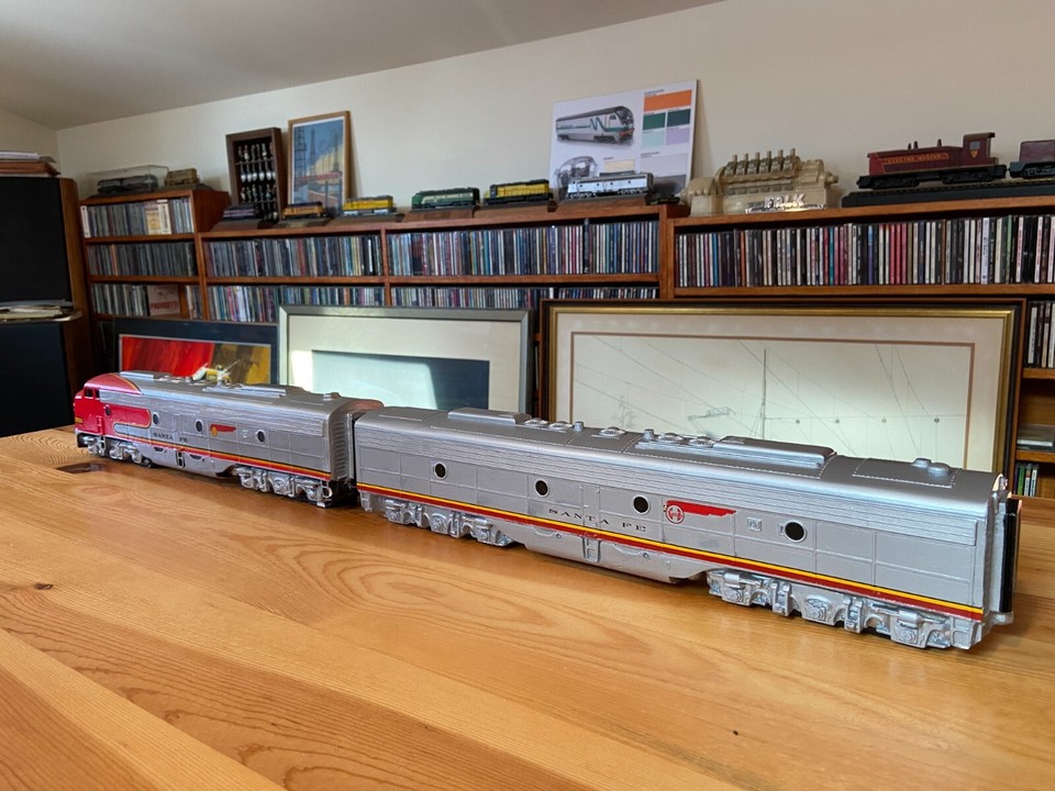 EMD Electro Motive General Motors GM Locomotives ATSF Santa Fe ...