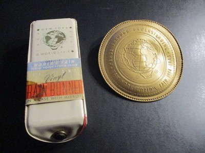 1964-1965 New York World's Fair Vinyl Rain Bonnet Set of 2 with ...
