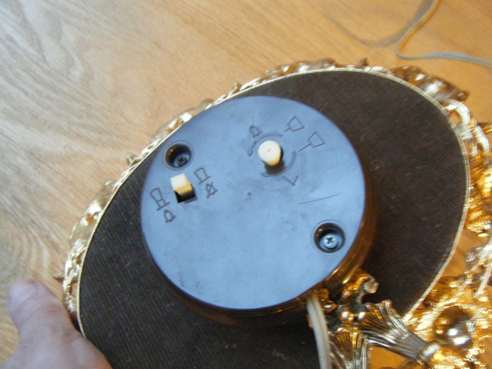 Vintage Electric Desk Clock Matson Stylebuilt Ormolu Rose Gold Filigree ...