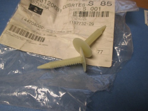 RETAINERS(2)N.O.S. FOR REAR BUMPER TO FASCIA/BODY 1990'S DODGE+JEEP ...