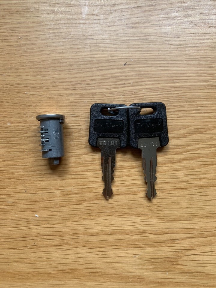 Caraloc WD Barrel Lock Short Tang Complete With 2 Keys Caravan ...