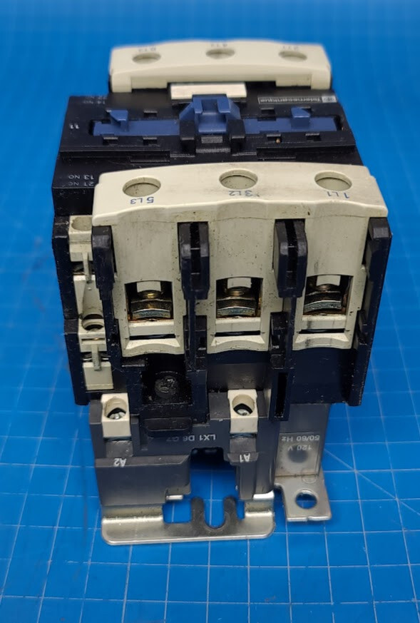 Telemecanique 3 Pole 125A 600V 110/120V Coil Contactor LC1D8011 | eBay