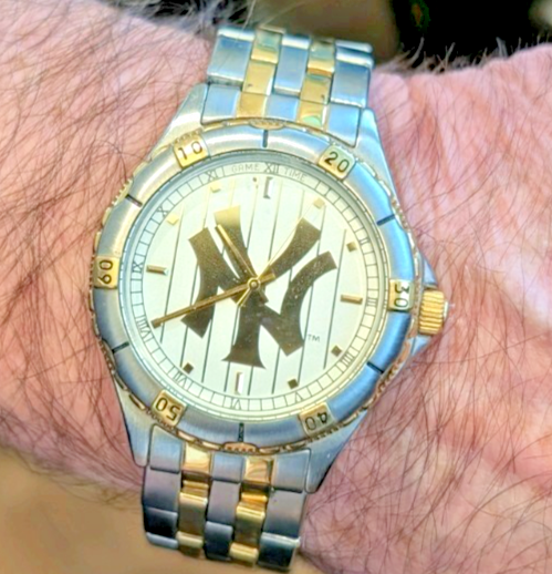 New York Yankees Game Time Watch GM Series Analog with Gold - Fathers ...