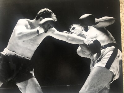 Boxing Henry Cooper and Dick Wipperman boxer original captioned photo press 7 | eBay UK