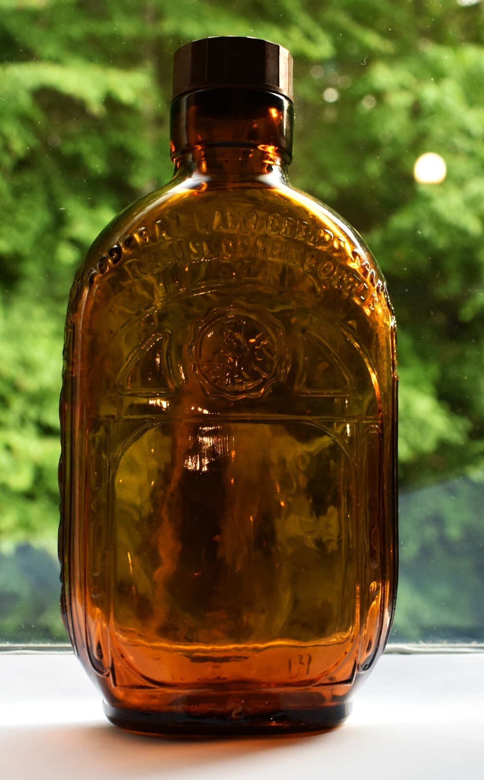 Vintage Amber Glass Embossed Glass Dixie Dew Bourbon Whiskey Bottle ...