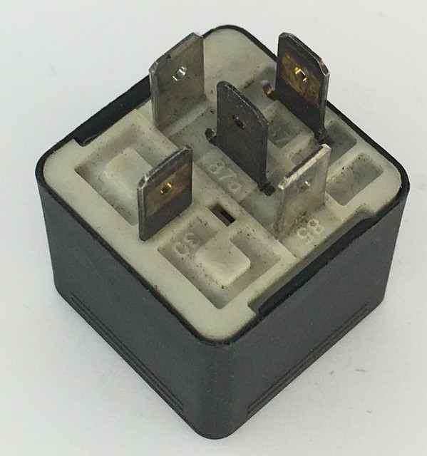 Jeep Cherokee Black 5 Pin 12v Relay 56006709 50732 for sale online | eBay