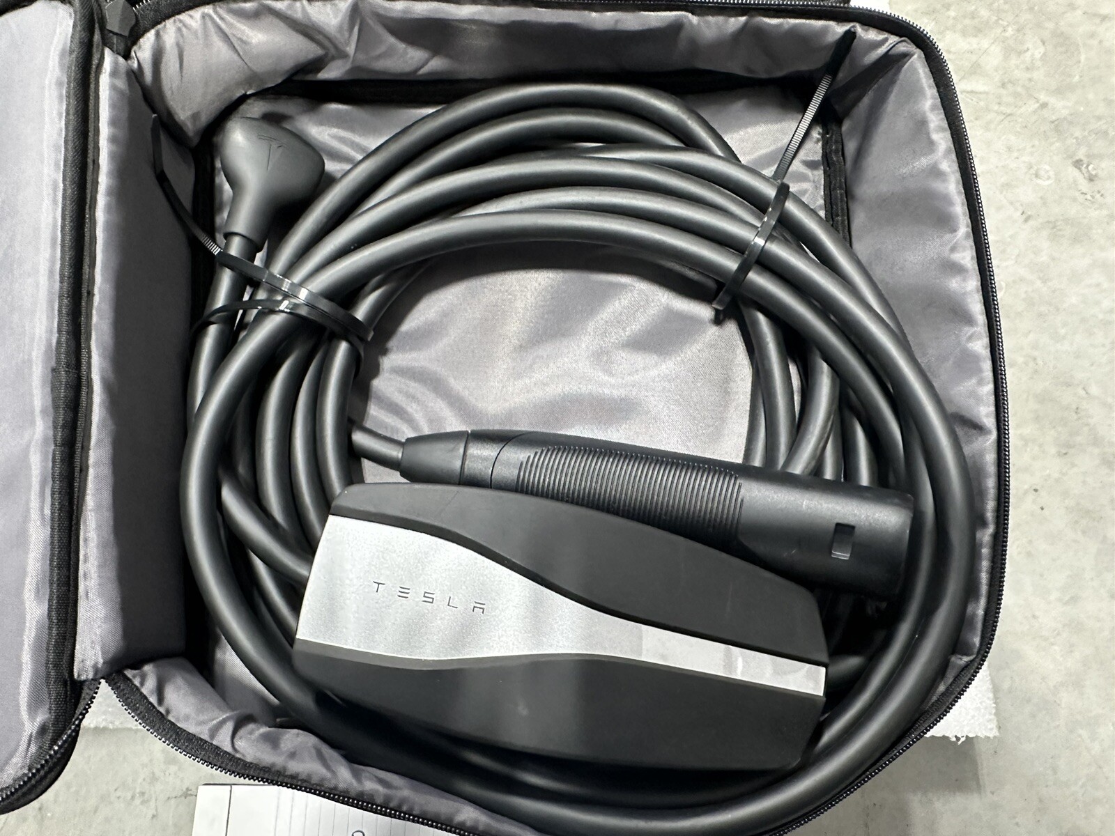 TESLA Charger Gen 2 mobile charger with NEMA 5-15 Adapter - LIKE NEW ...