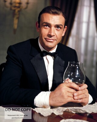 SEAN CONNERY AS "JAMES BOND" 007 - 8X10 PUBLICITY PHOTO (ZY-780) | eBay