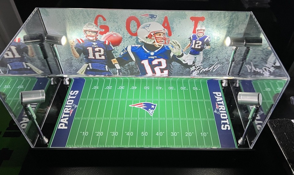 Tom Brady Premium 2 Mini Helmet display case with LED lights - Patriots ...