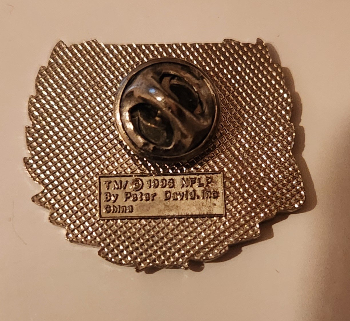 Vintage 1993 Dallas Cowboys NFL Enamel Lapel Pin by Peter David Helmet ...