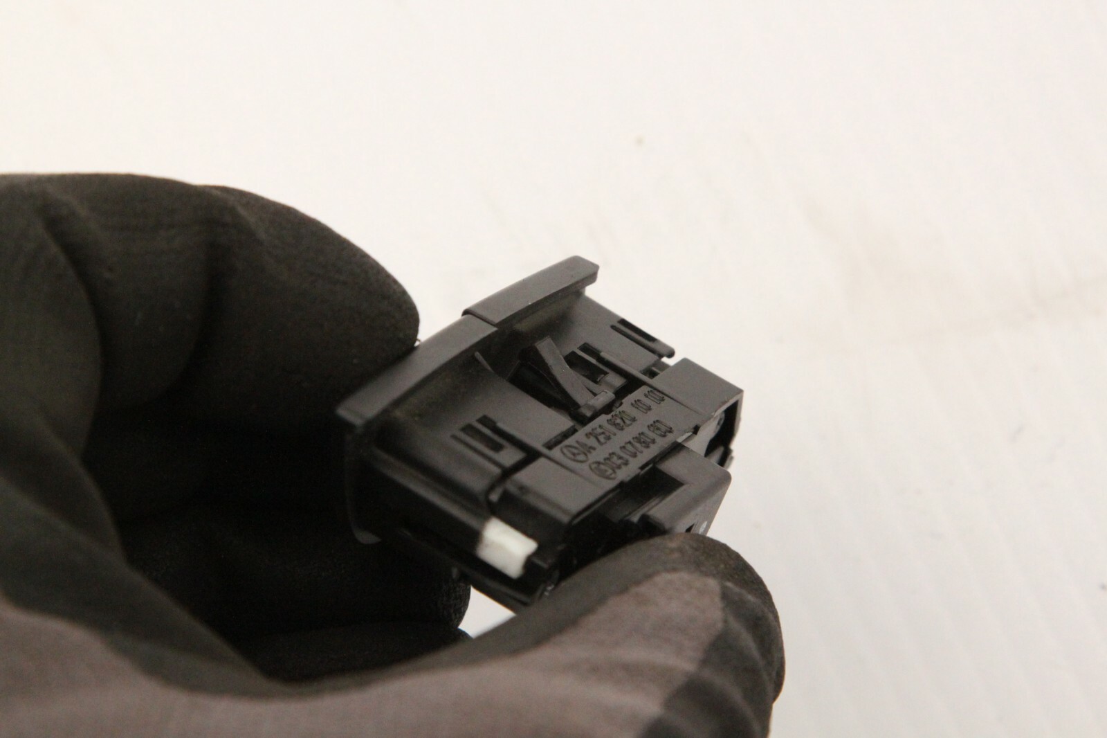 MERCEDES R500 Gl450 Door Lock Switch Front Right 2518201010 for sale ...