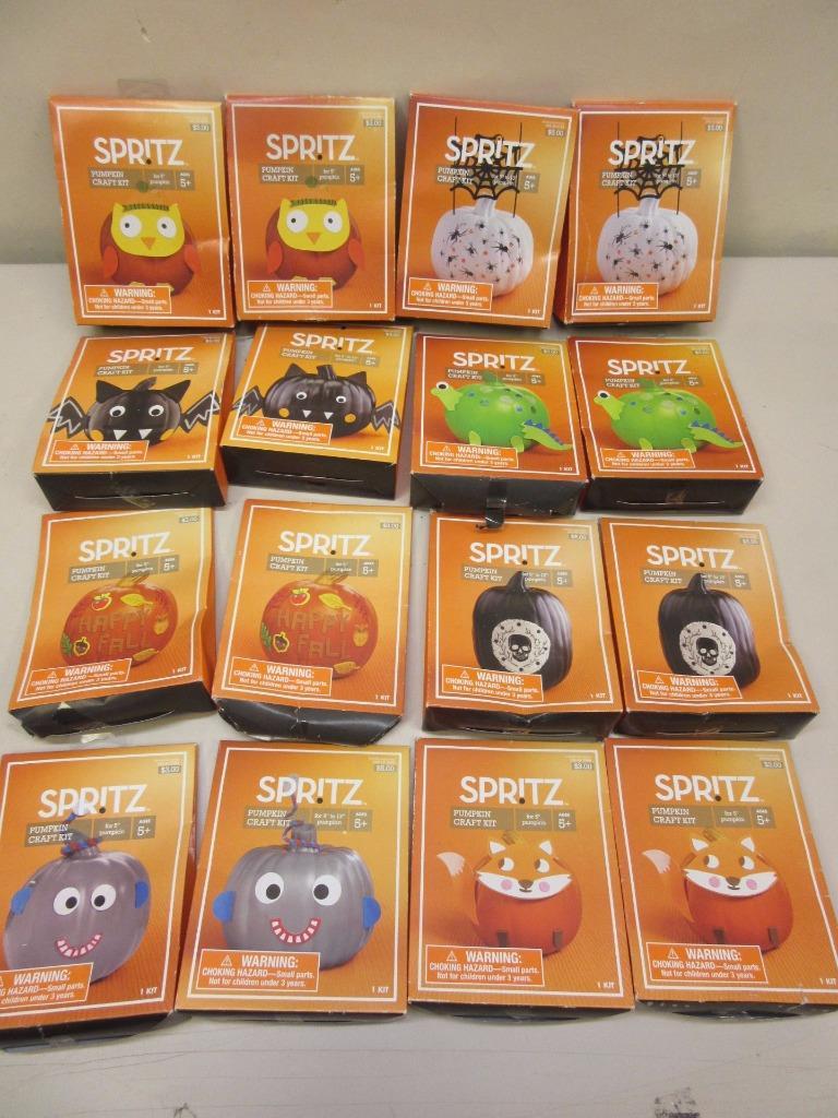Lot of 16 Spritz Pumpkin Decorating Craft Kits Halloween Activities ...
