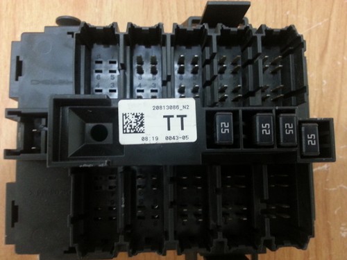 CHEVROLET CADILLAC 20813086 ORIGINAL JUNCTION BLOCK OEM | eBay