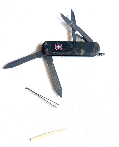 Wenger Esquire SS Swiss Army Multi Tool with Camo Scales! White Cross ...