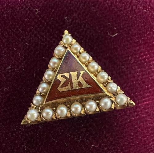 Vintage Sigma Kappa Sorority Pin With Pearl 1923 Chapter M Gold Enamel ...