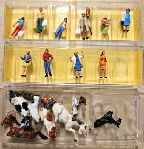 Lot of Preiser HO Mini figures in box displayed on the best train ...