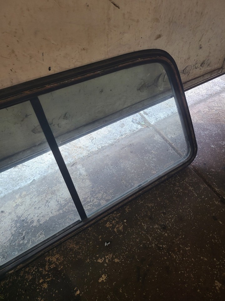 80 97 FORD F150 F250 F350 REAR SLIDING BACK WINDOW GLASS & GASKET Oem ...