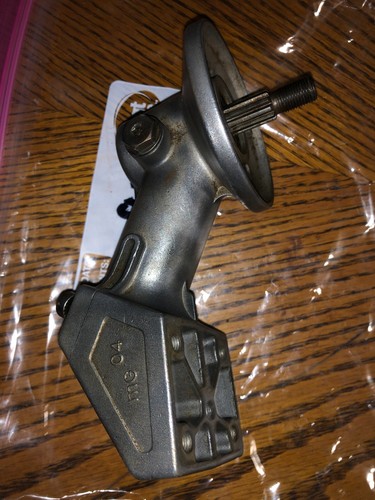 STIHL FS85 FS 85 FS80 FS75 TRIMMER GEAR HEAD NICE W/ BOLTS OEM FREE ...