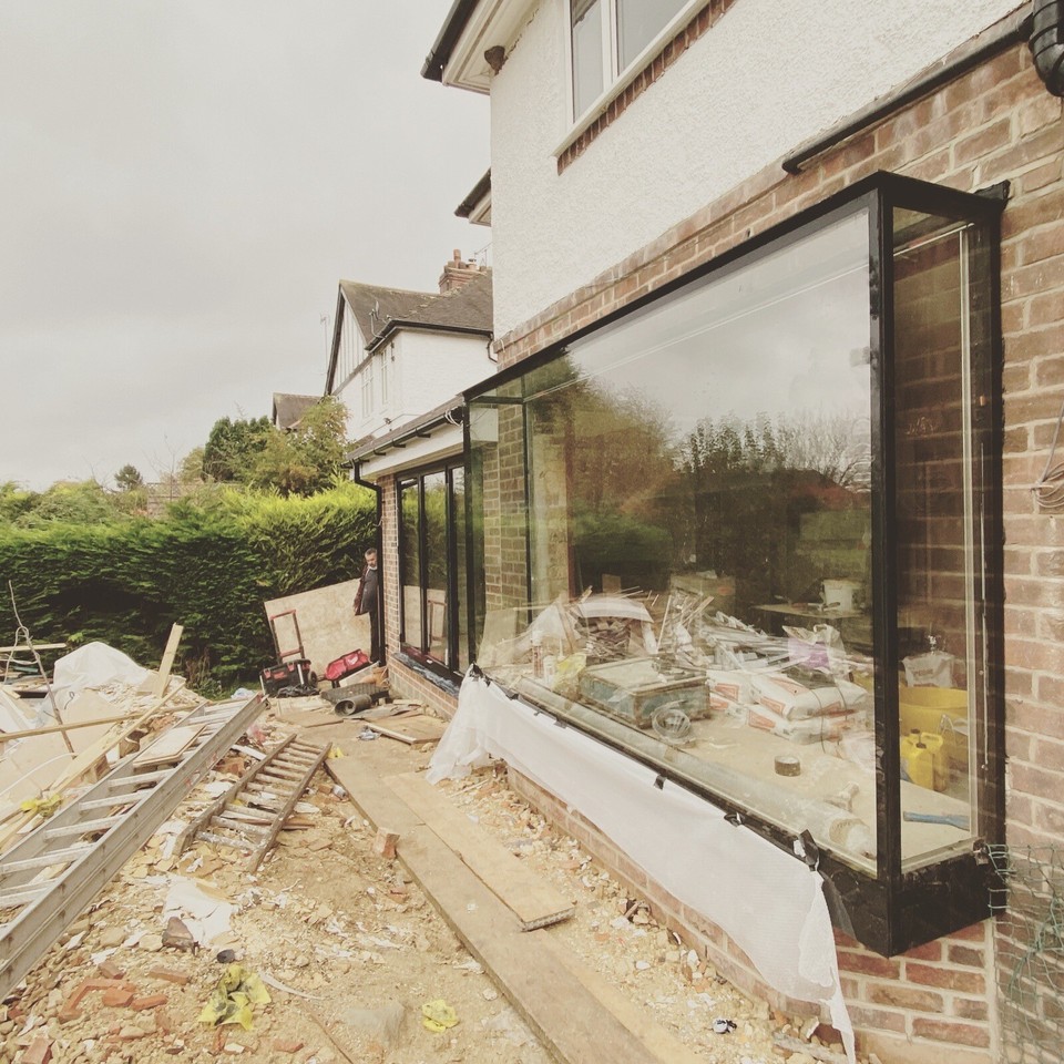 Fully Fitted- Oriel Window | Glass Box Seat | Modern Frameless Glass ...