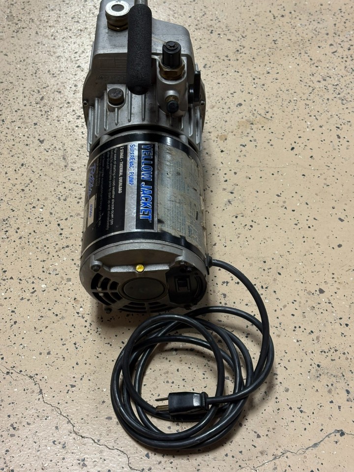 RITCHIE YELLOW JACKET 93560 SUPEREVAC 6 CFM VACUUM PUMP 2 STAGE THERMAL ...