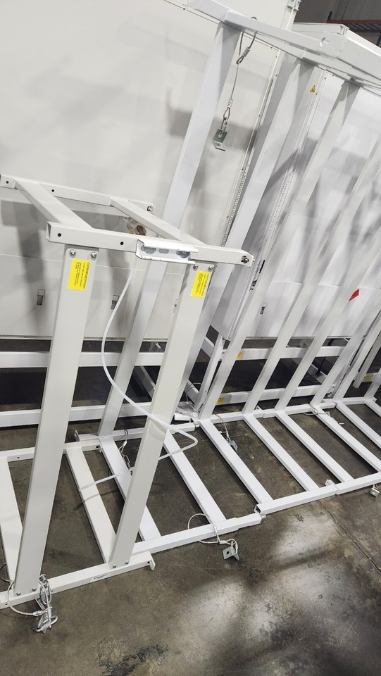 VIDEO Thermo 1300 Series Model 1377 Class II A2 Biosafety Cabinet 6ft w ...