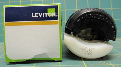 Leviton 2711 061 Locking Plug 125/250V 30A 3-Pole 4-Wire Impact ...