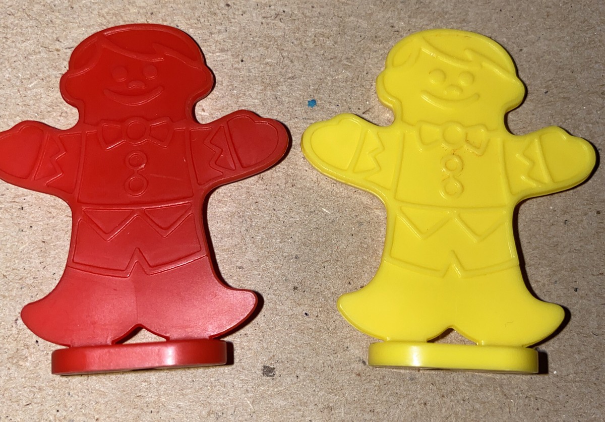 Candyland Gingerbread Man 11" Lighted Gingerbread House Candy Land